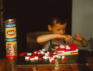 How to Identify & Value Vintage LEGO Sets From Different Eras ...